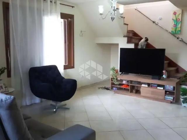 Casa / Sobrado para Venda em Porto Alegre/RS Vila Nova 3 Quartos