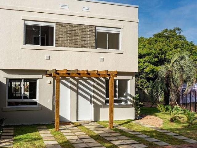 Casa / Sobrado para Venda em Porto Alegre/RS Vila Nova 2 Quartos