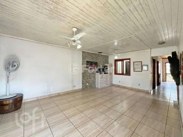 Casa / Sobrado para Venda em Porto Alegre/RS Vila Nova 2 Quartos