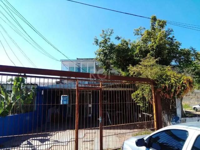 Casa / Sobrado para Venda em Porto Alegre/RS Vila Nova 2 Quartos