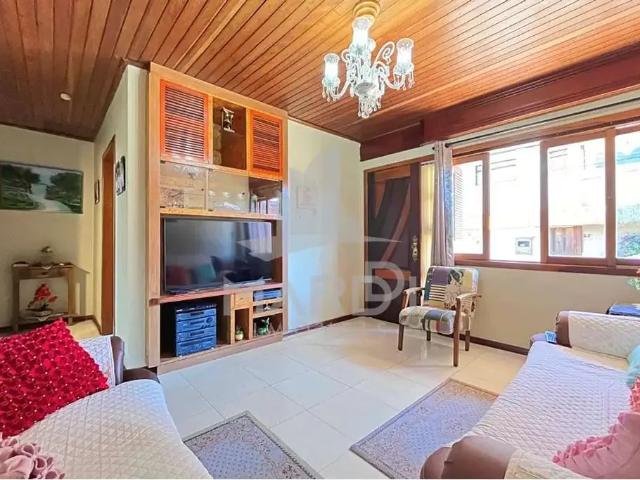 Casa / Sobrado para Venda em Porto Alegre/RS Vila Nova 2 Quartos