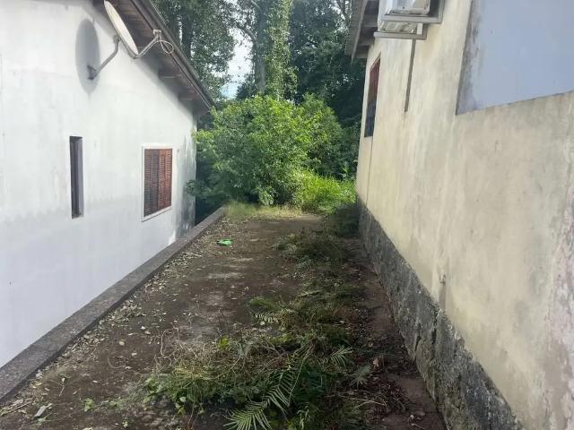 Casa / Sobrado para Venda em Porto Alegre/RS Vila Nova 2 Quartos