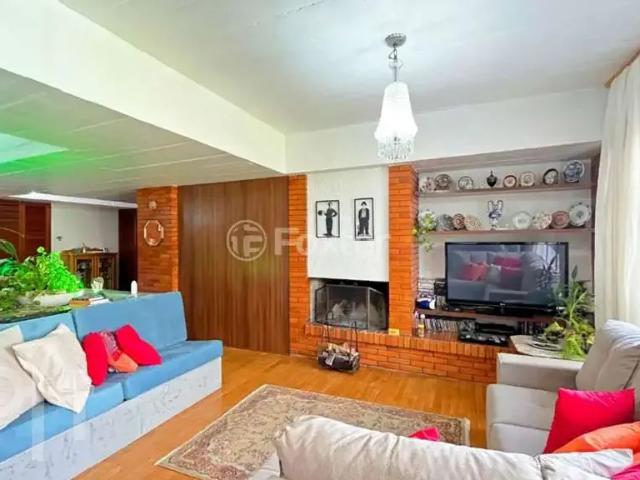 Casa / Sobrado para Venda em Porto Alegre/RS Vila Assunção 3 Quartos