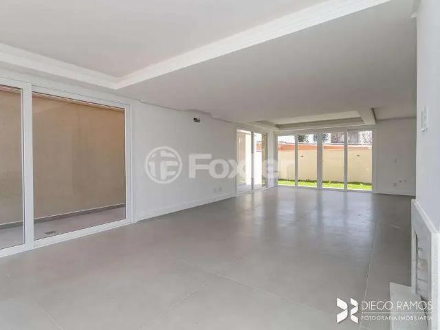 Casa / Sobrado para Venda em Porto Alegre/RS Vila Assunção 3 Quartos