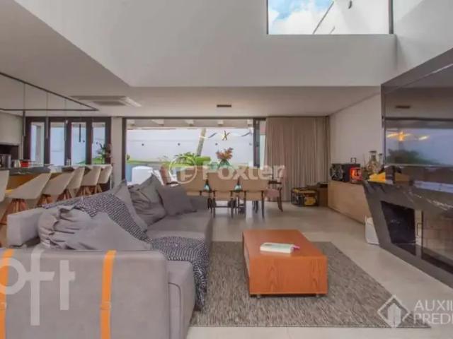 Casa / Sobrado para Venda em Porto Alegre/RS Vila Assunção 3 Quartos