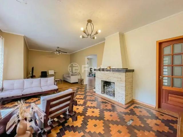Casa / Sobrado para Venda em Porto Alegre/RS Vila Assunção 3 Quartos