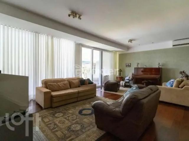Casa / Sobrado para Venda em Porto Alegre/RS Vila Assunção 3 Quartos