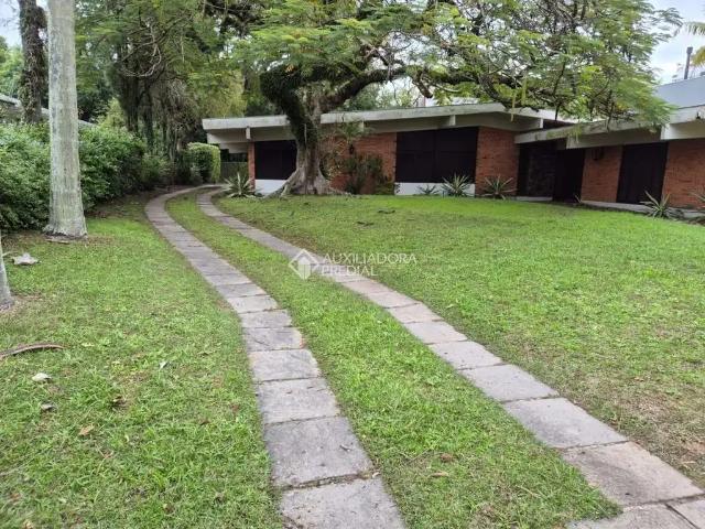 Casa / Sobrado para Venda em Porto Alegre/RS Vila Assunção 4 Quartos