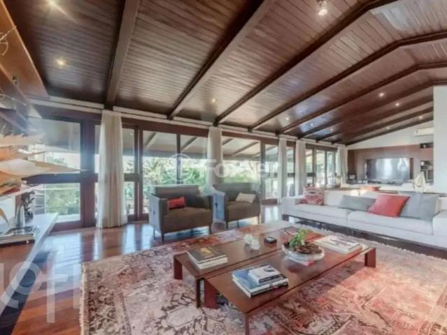 Casa / Sobrado para Venda em Porto Alegre/RS Vila Assunção 4 Quartos