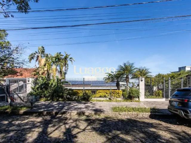 Casa / Sobrado para Venda em Porto Alegre/RS Vila Assunção 4 Quartos