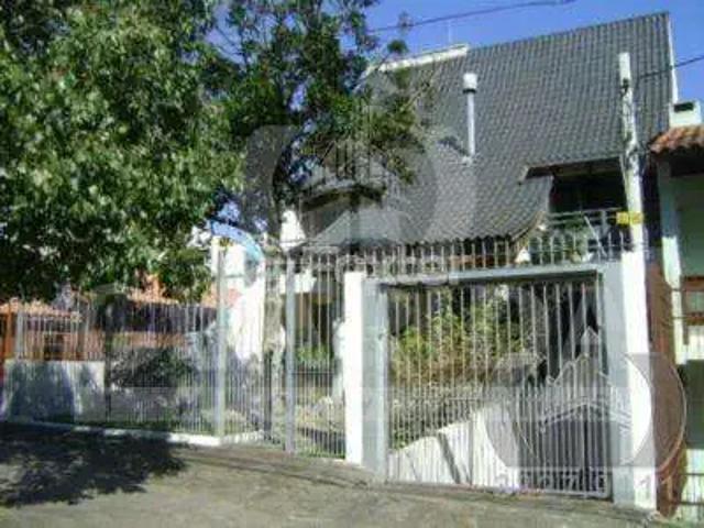 Casa / Sobrado para Venda em Porto Alegre/RS Vila Assunção 4 Quartos