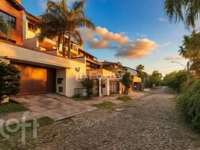 Casa / Sobrado para Venda em Porto Alegre/RS Vila Assunção 4 Quartos
