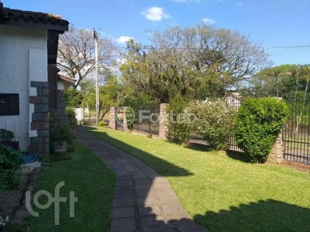 Casa / Sobrado para Venda em Porto Alegre/RS Vila Assunção 4 Quartos