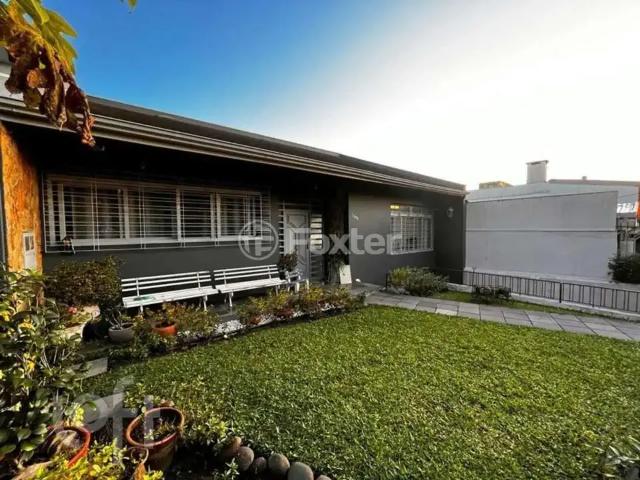 Casa / Sobrado para Venda em Porto Alegre/RS Vila Assunção 5 Quartos