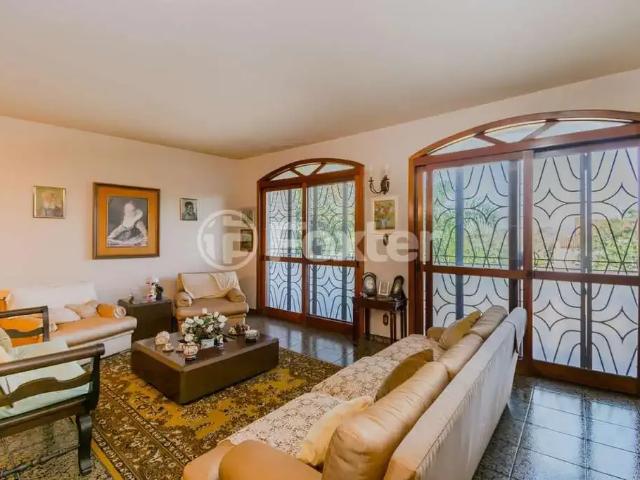 Casa / Sobrado para Venda em Porto Alegre/RS Vila Assunção 6 Quartos