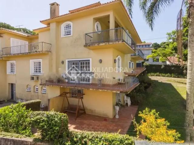 Casa / Sobrado para Venda em Porto Alegre/RS Vila Conceição 3 Quartos