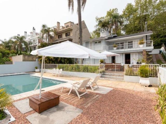 Casa / Sobrado para Venda em Porto Alegre/RS Vila Conceição 5 Quartos