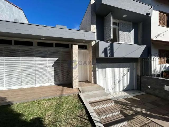Casa / Sobrado para Venda em Porto Alegre/RS Vila Ipiranga 3 Quartos