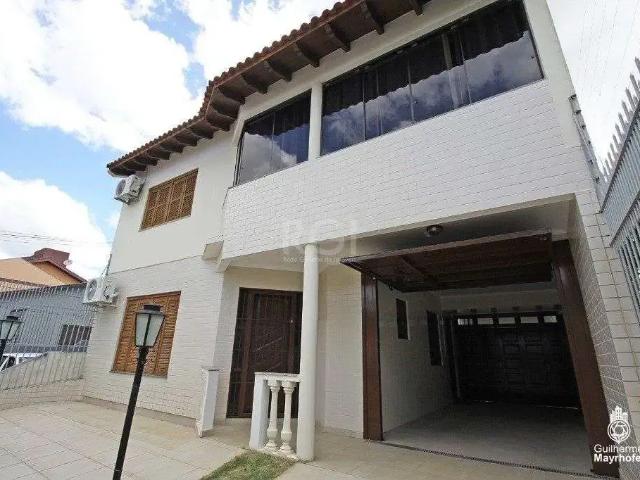 Casa / Sobrado para Venda em Porto Alegre/RS Vila Ipiranga 3 Quartos