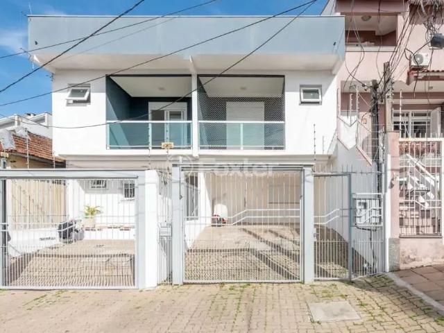 Casa / Sobrado para Venda em Porto Alegre/RS Vila Ipiranga 3 Quartos