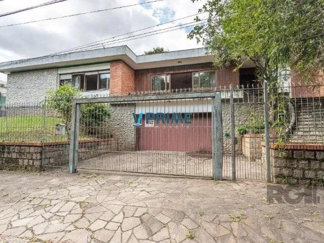 Casa / Sobrado para Venda em Porto Alegre/RS Vila Ipiranga 3 Quartos