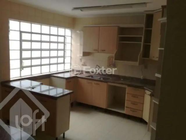 Casa / Sobrado para Venda em Porto Alegre/RS Vila Ipiranga 4 Quartos