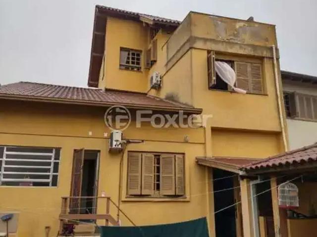 Casa / Sobrado para Venda em Porto Alegre/RS Vila Ipiranga 4 Quartos