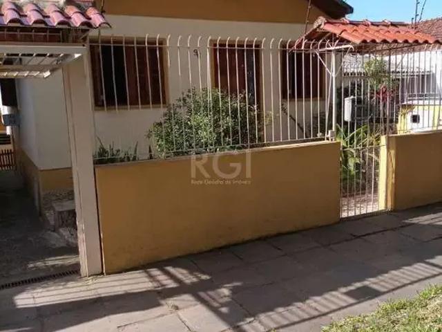 Casa / Sobrado para Venda em Porto Alegre/RS Vila Ipiranga 4 Quartos