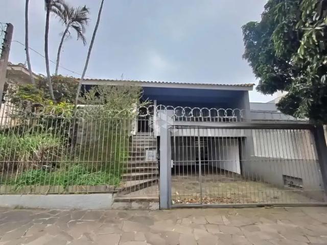 Casa / Sobrado para Venda em Porto Alegre/RS Vila Ipiranga 4 Quartos