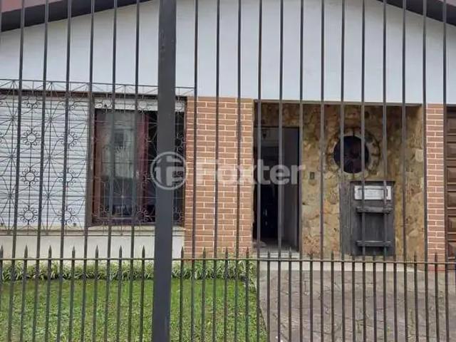 Casa / Sobrado para Venda em Porto Alegre/RS Vila Ipiranga 4 Quartos