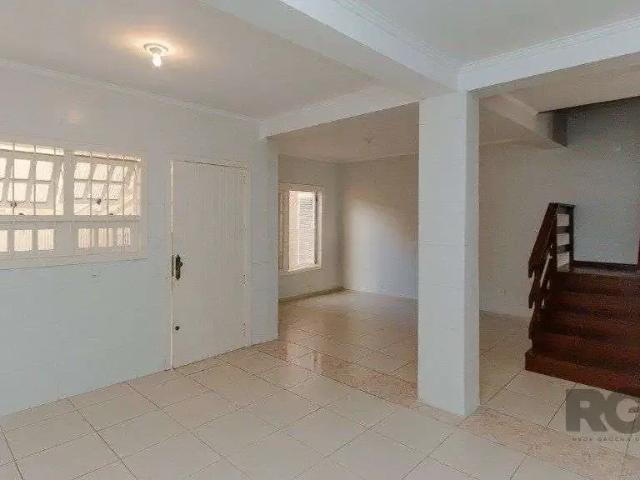 Casa / Sobrado para Venda em Porto Alegre/RS Vila Jardim 4 Quartos
