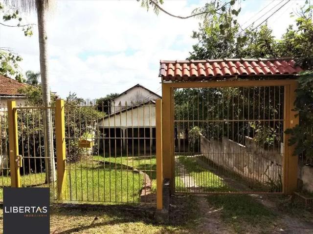 Casa / Sobrado para Venda em Porto Alegre/RS Vila Jardim 4 Quartos