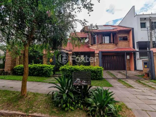 Casa / Sobrado para Venda em Porto Alegre/RS Vila Jardim 4 Quartos