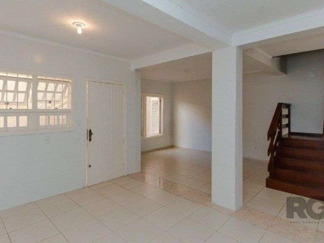 Casa / Sobrado para Venda em Porto Alegre/RS Vila Jardim 4 Quartos