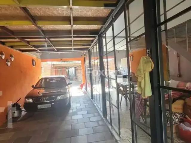 Casa / Sobrado para Venda em Porto Alegre/RS Vila Jardim 4 Quartos