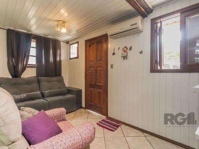 Casa / Sobrado para Venda em Porto Alegre/RS Vila Jardim 4 Quartos