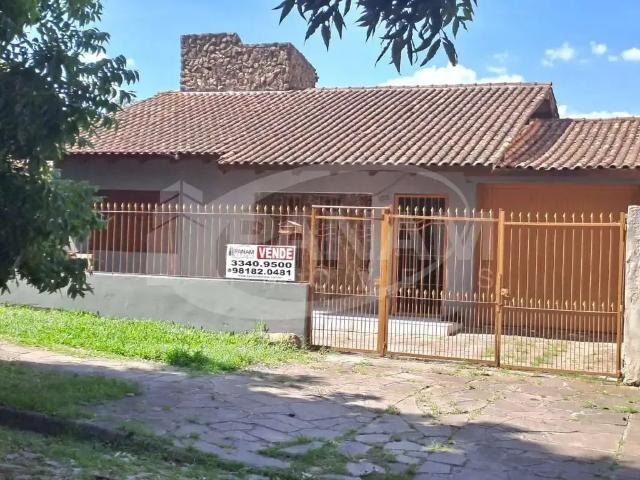 Casa / Sobrado para Venda em Porto Alegre/RS Vila Jardim 5 Quartos