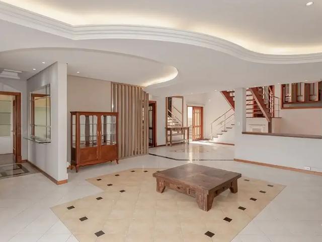 Casa / Sobrado para Venda em Porto Alegre/RS Vila Jardim 6 Quartos