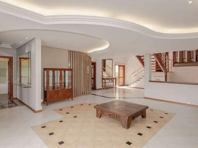 Casa / Sobrado para Venda em Porto Alegre/RS Vila Jardim 6 Quartos