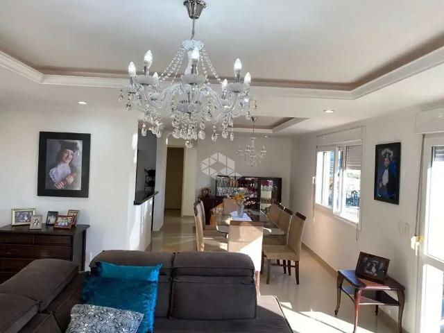 Casa / Sobrado para Venda em Porto Alegre/RS Vila Jardim 6 Quartos