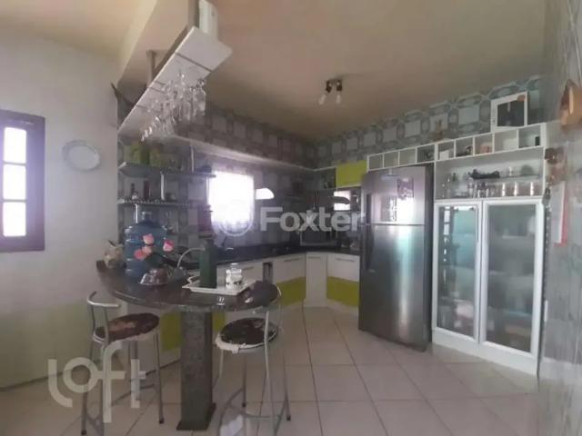 Casa / Sobrado para Venda em Porto Alegre/RS Vila Jardim 6 Quartos