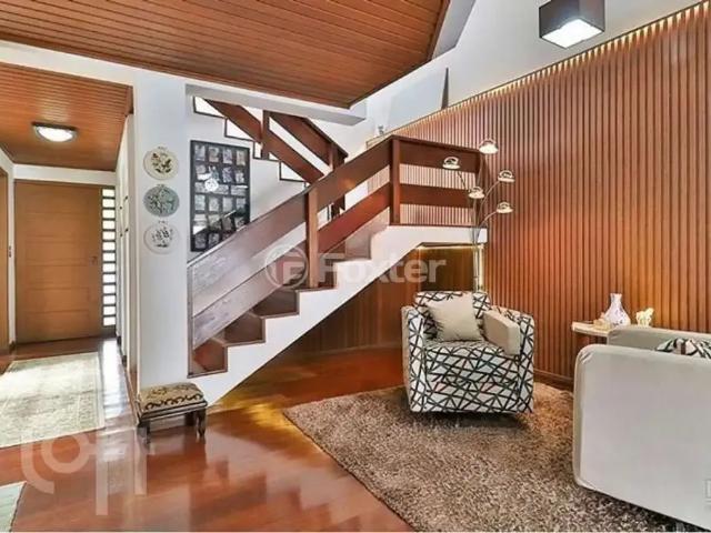 Casa / Sobrado para Venda em Porto Alegre/RS Vila Jardim 2 Quartos