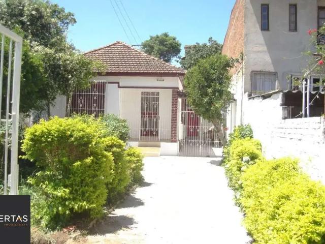 Casa / Sobrado para Venda em Porto Alegre/RS Vila Jardim 2 Quartos
