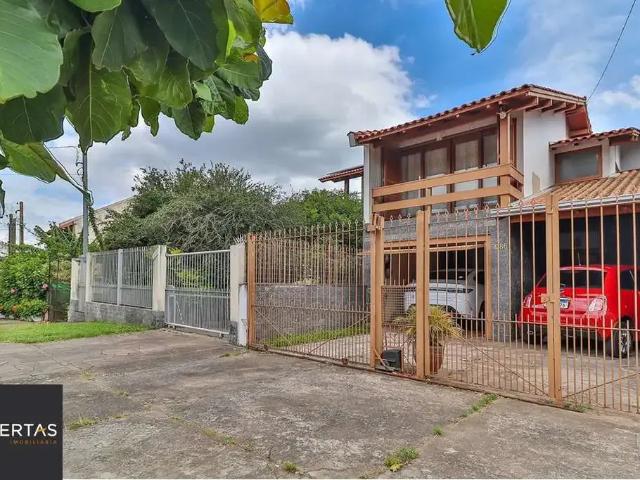 Casa / Sobrado para Venda em Porto Alegre/RS Vila Jardim 2 Quartos