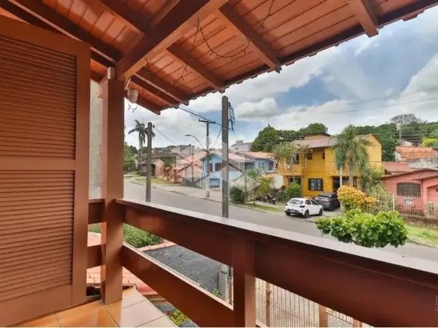 Casa / Sobrado para Venda em Porto Alegre/RS Vila Jardim 2 Quartos