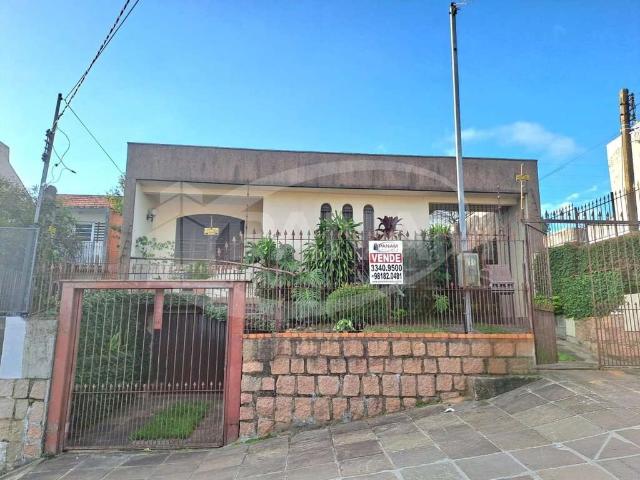 Casa / Sobrado para Venda em Porto Alegre/RS Vila Jardim 3 Quartos