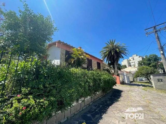 Casa / Sobrado para Venda em Porto Alegre/RS Vila Jardim 3 Quartos