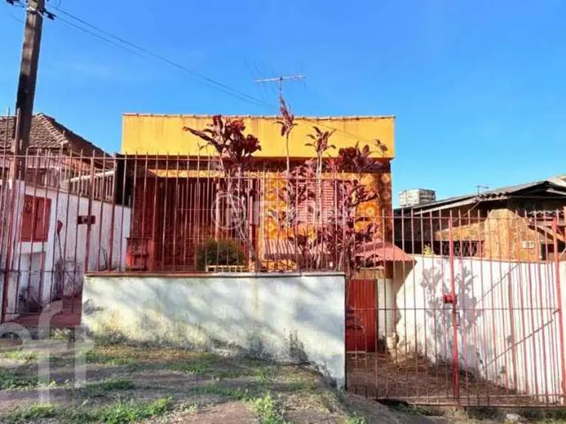Casa / Sobrado para Venda em Porto Alegre/RS Vila Jardim 3 Quartos