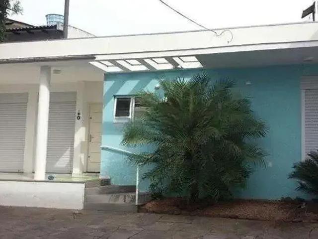 Casa / Sobrado para Venda em Porto Alegre/RS Vila Jardim 3 Quartos