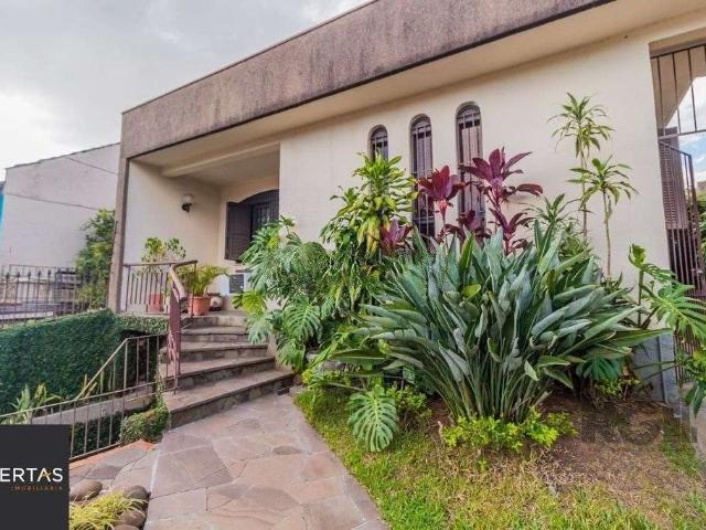 Casa / Sobrado para Venda em Porto Alegre/RS Vila Jardim 3 Quartos